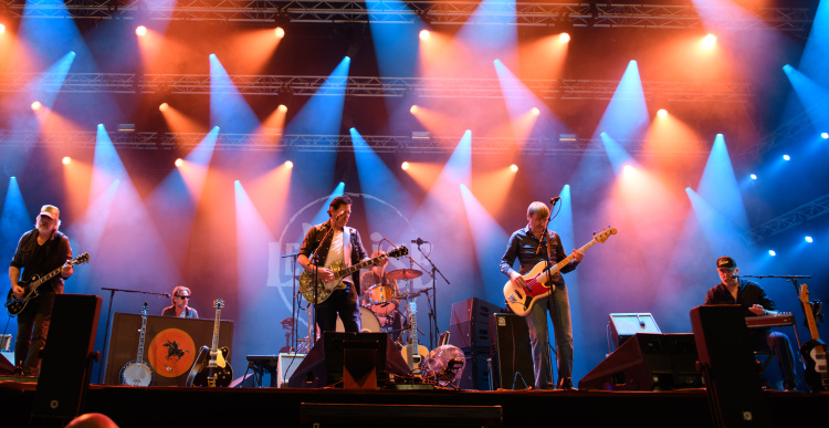 Concert LeNoise - A tribute to Neil Young in ECI Cultuurfabriek ...