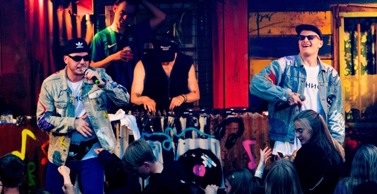 Concert Russian Village Boys in Metropool Enschede, Enschede op 25 ...