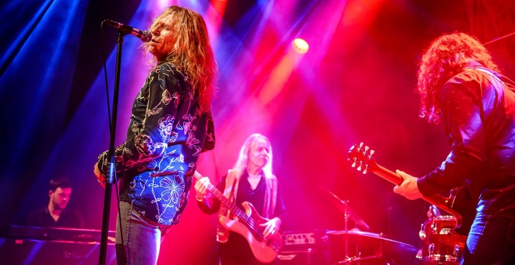 Concert Physical Graffiti: Greatest Hits Tour 2025 in De Bosuil, Weert ...