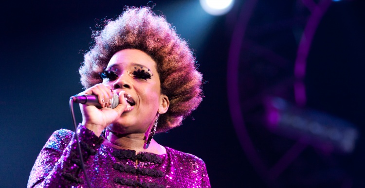 Concert Macy Gray – On How Life Is 25th Anniversary Tour in Paradiso ...