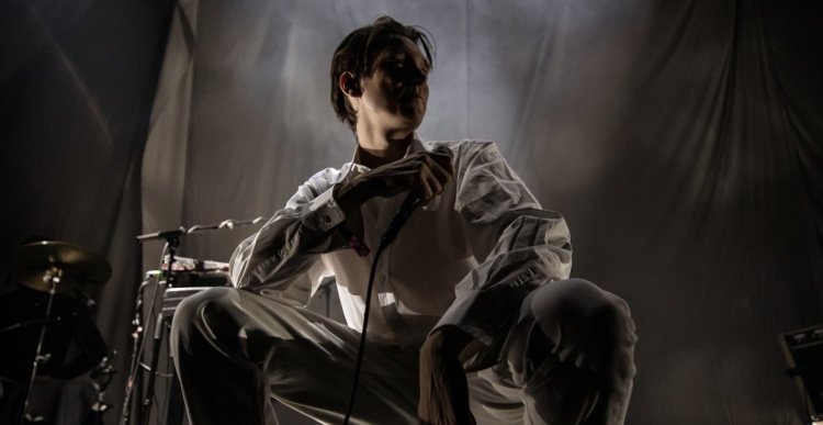 Concert Thomas Azier in Tolhuistuin, Amsterdam op 21 March 2025