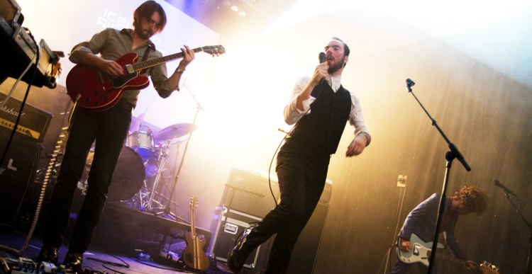 De Staat artiest informatie op Podiuminfo