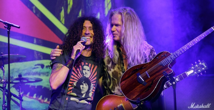 Concert Vandenberg in De Lantaarn, Hellendoorn op 13 April 2024