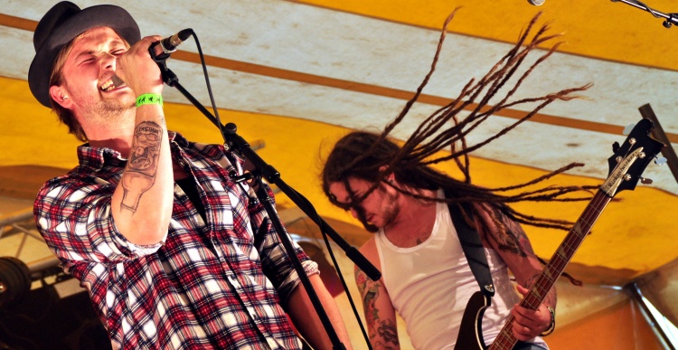 Concert Gloria Lewis / Stone Golem / Sunrider / The Pikeys in ...