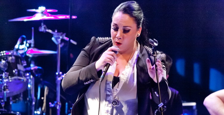 Lisa Loïs artiest informatie op Festivalinfo