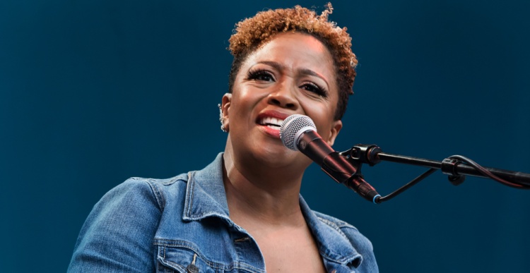 Concert Avery*sunshine in Bitterzoet, Amsterdam op 1 oktober 2025