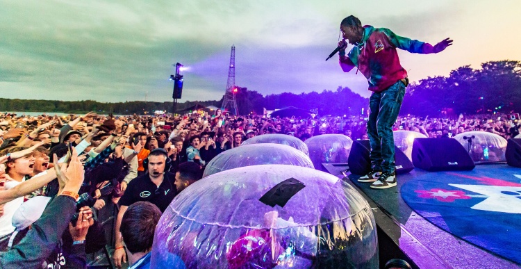 Concert Travis Scott: Utopia - Circus Maximus World Tour in Gelredome ...