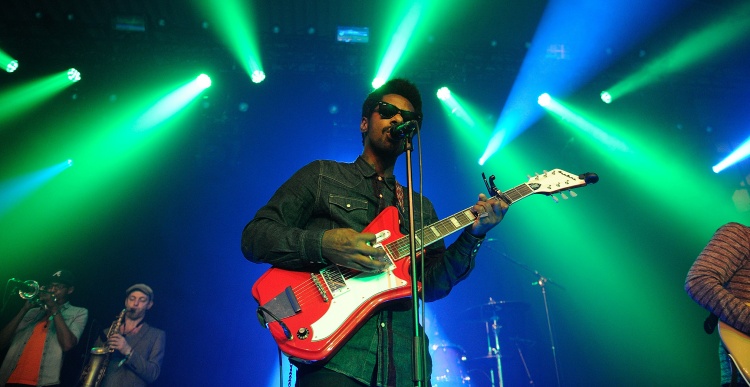 Concert Curtis Harding in Openluchttheater De Goffert, Nijmegen op 9 ...