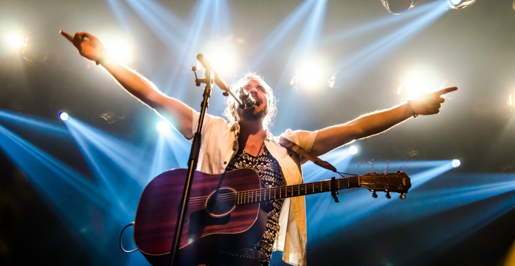 Concert Jeremy Loops in Openlucht Theater Amsterdamse Bos, Amstelveen ...