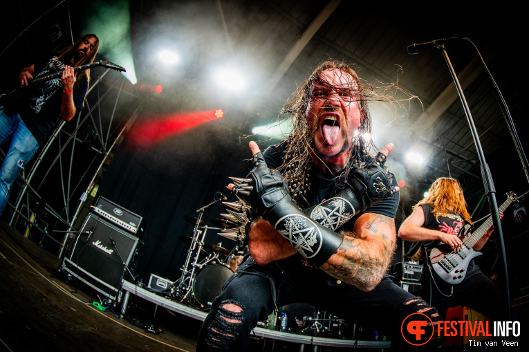 Foto Terrifier op Dynamo MetalFest 2025 - Zondag op Festivalinfo. Foto 9 van 76.