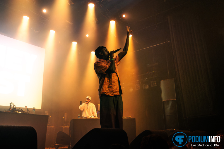 Foto Barney Artist in Melkweg op 18 september 2025 op Podiuminfo. Foto ...