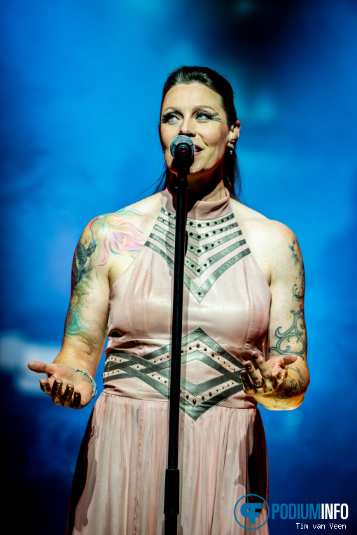 Foto Floor Jansen in TivoliVredenburg op 28 september 2025 op ...