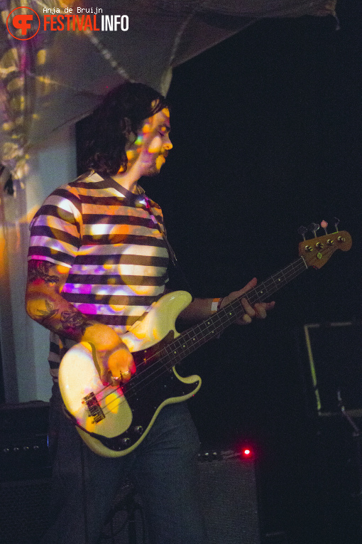 Foto Madra Salach op Left of the Dial 2025 op Festivalinfo. Foto 80 van 87.