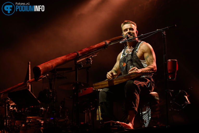 Foto Xavier Rudd in AFAS Live op 30 oktober 2025 op Podiuminfo. Foto 5 ...