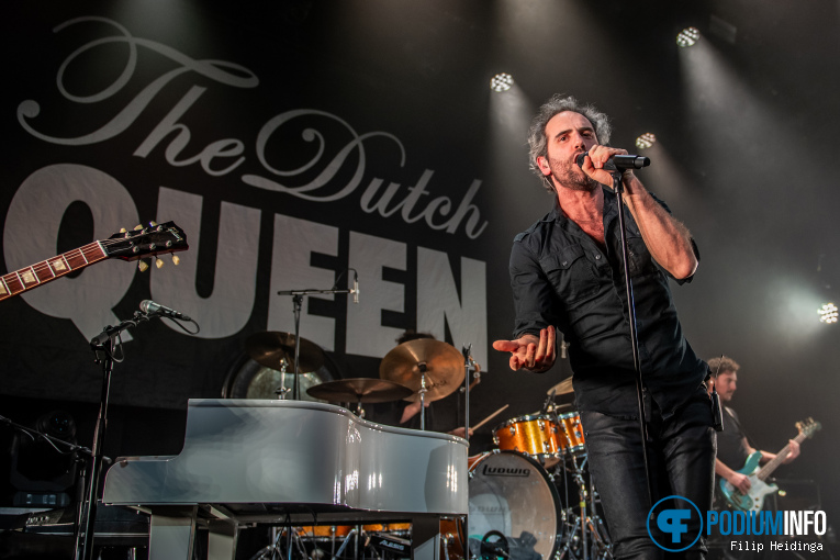 Foto The Dutch Queen Tribute in Metropool Enschede op 18 december 2025 ...