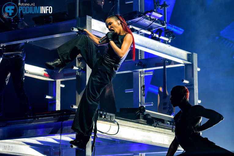 Foto FKA twigs in Ziggo Dome op 6 juni 2026 op Podiuminfo. Foto 12 van 24.
