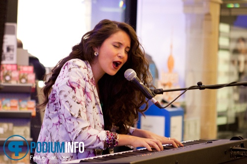 Foto Karsu in FAME Plaza op 13 November 2012 op Podiuminfo. Foto 4 van 9.