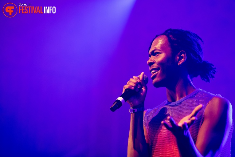 Jeangu Macrooy Op Paaspop 2019 Zondag Foto Op Festivalinfo