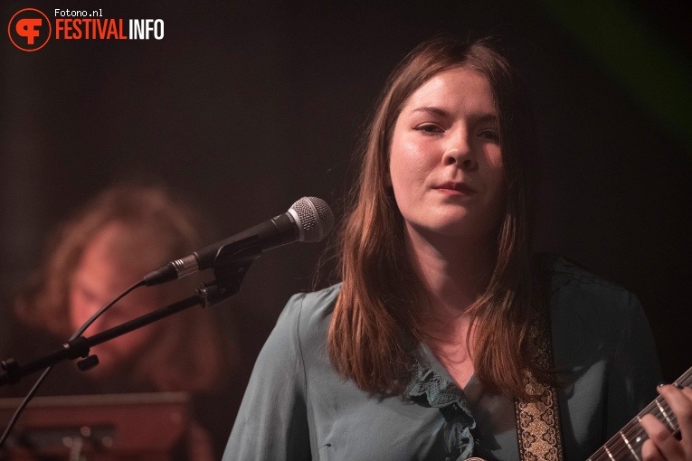 Foto Josephine Odhil op Popronde Eindfeest 2021 op Festivalinfo. Foto 4 ...