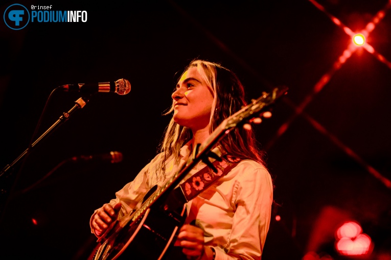 Foto néomí in Paradiso op 7 mei 2023 op Podiuminfo. Foto 11 van 12.