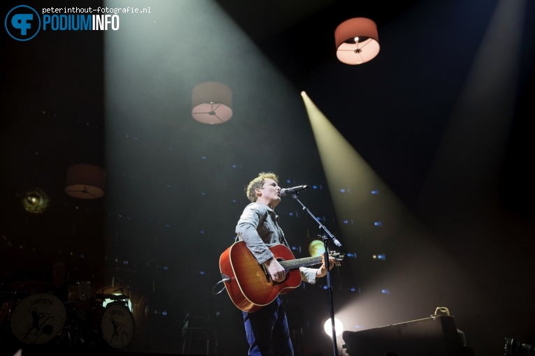 Foto James Blunt in AFAS Live op 24 februari 2024 op Podiuminfo. Foto 3 ...