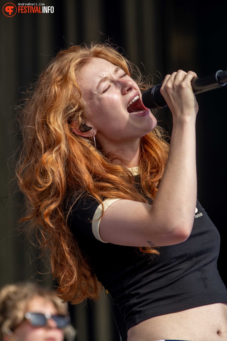 Froukje op Zwarte Cross 2024 - Zaterdag foto op Festivalinfo