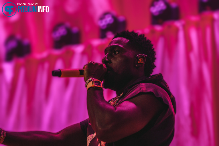 Foto Frenna in Ziggo Dome op 1 december 2024 op Podiuminfo. Foto 7 van 12.