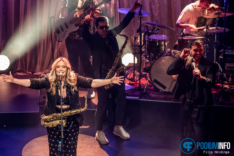 Foto Candy Dulfer in Luxor Live op 8 december 2024 op Podiuminfo. Foto 4 van 9.