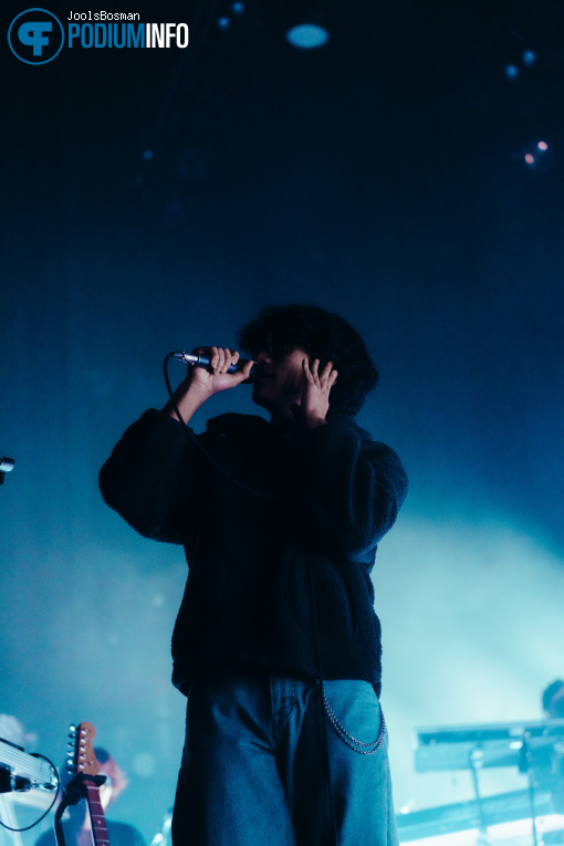 Foto Boywithuke in 013 op 13 februari 2025 op Podiuminfo. Foto 16 van 23.