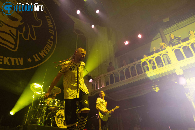 Foto Dubioza Kolektiv in Paradiso op 28 februari 2025 op Podiuminfo ...