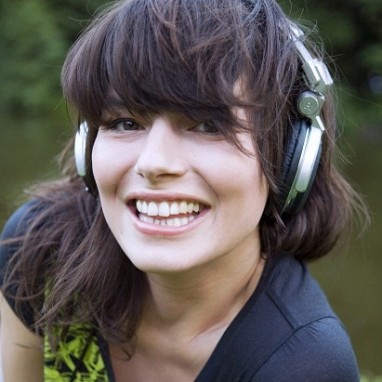 Dj Isis viert 30 jaar als artiest met optreden in Paradiso | Nieuws op ...