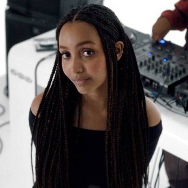 Engelse zangeres PinkPantheress naar Amsterdam | Nieuws op Podiuminfo