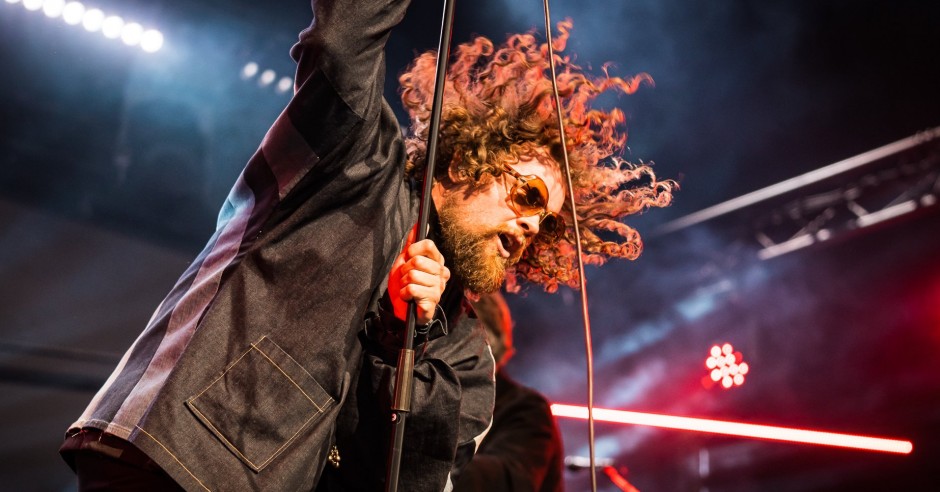 Di-rect speelt in november twee warm-up shows in België voor hun ...