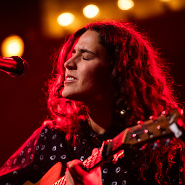 'So Much Has Changed' Tour: Portugese zangeres MARO met vier shows ...