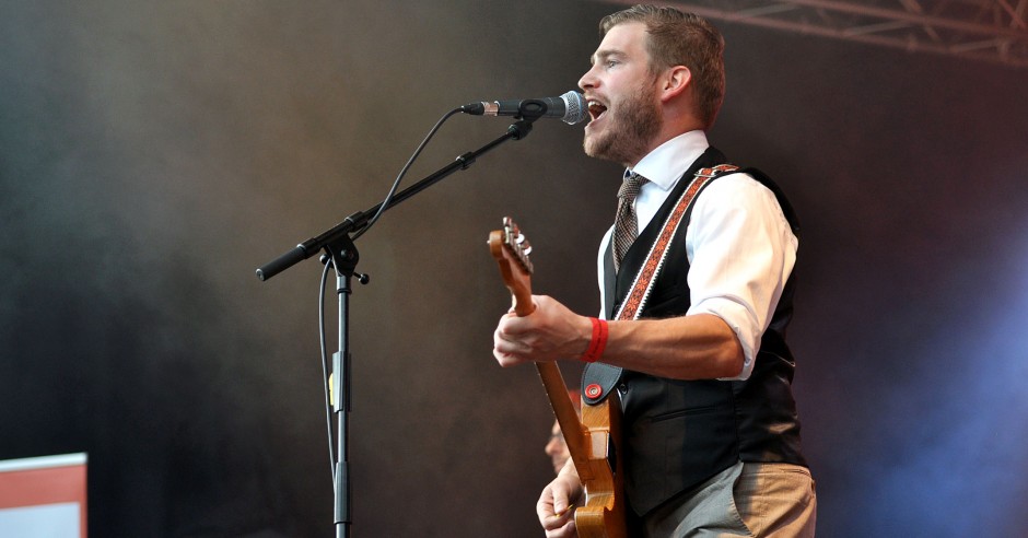 Tim Akkerman met nieuwe muziek op tour vanaf november | Nieuws op ...