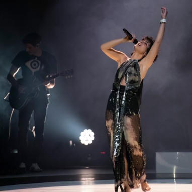 Flinke nieuwe tournee van Barbara Pravi door Nederland | Nieuws op ...