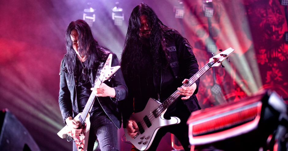 Arch Enemy met 'Back To The Root Of All Evil' tour en nieuwe frontvrouw ...