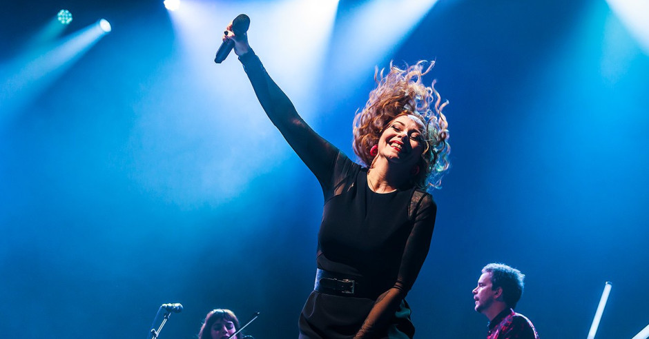The Gathering met Anneke van Giersbergen sluit jubileumtour af in AFAS ...