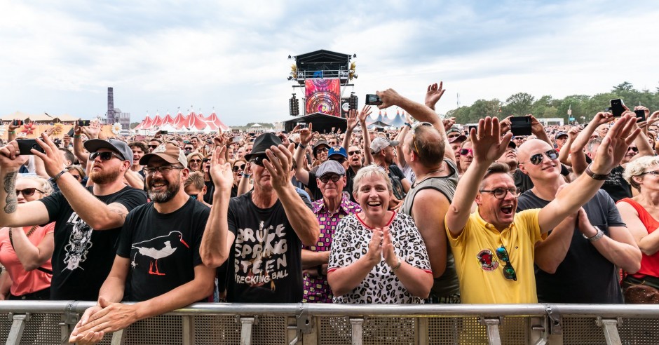 Zwarte Cross presenteert nieuwe slogan en start kaartverkoop 19 ...