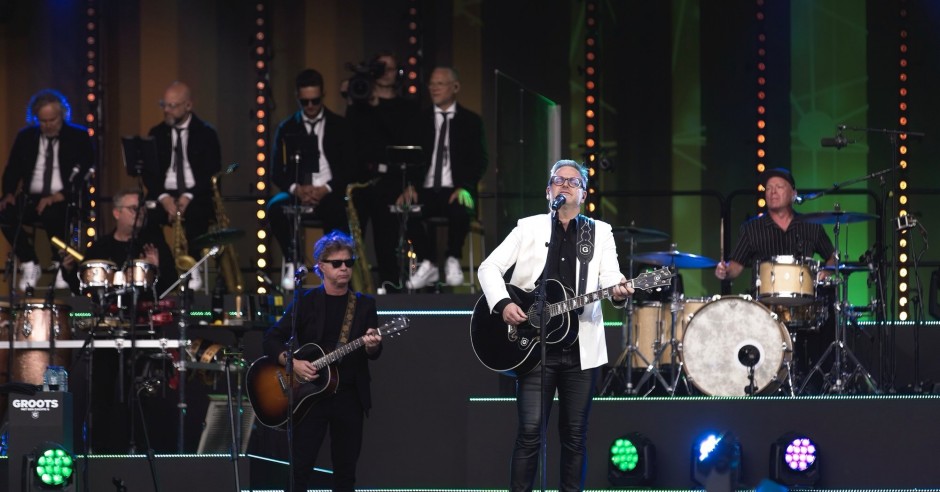 Guus Meeuwis kondigt concert aan in Rotterdam Ahoy | Nieuws op Podiuminfo
