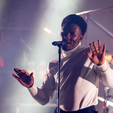 Claude kondigt samen met nieuw album ook een nieuwe tour aan | Nieuws ...