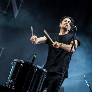 Dotan met nieuw album in 2020 op tour langs zes poppodia | Nieuws op ...