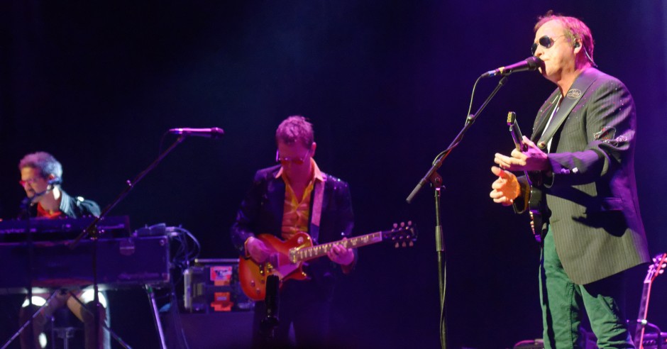 Level 42 met 40th Anniversary Tour o.a. langs Paradiso, 013 en ...