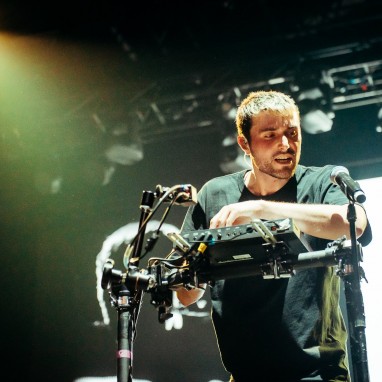 Fred Again.. in september weer naar Nederland en België | Nieuws op ...