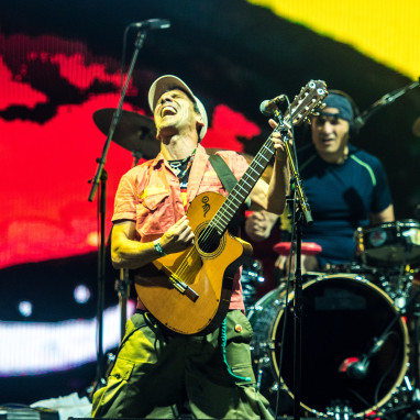 Manu Chao met 'Ultra Acoustic Tour' naar Genk, Nijmegen en Groningen ...