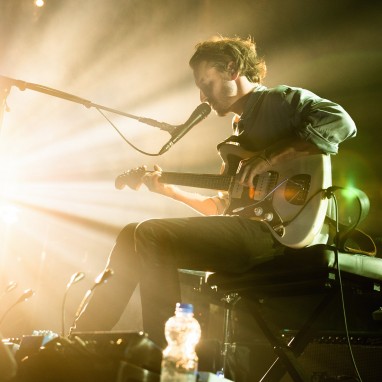 Ben Howard voegt derde Nederlandse show toe in Phil Haarlem | Nieuws op ...