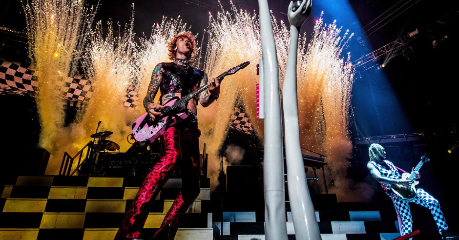 Machine Gun Kelly met 'Lost Americana Tour' naar Ziggo Dome | Nieuws op ...