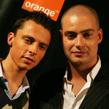 Eenmalige show Lange Frans en Baas B op Kamping Kitsch Club Holland ...