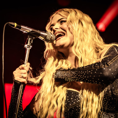 Eerste namen bekend voor Het Grote Songfestivalfeest 2026 met o.a ...