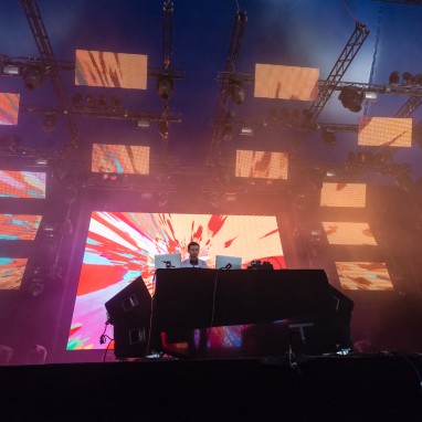 Max Cooper met nieuwe audiovisuele liveshow naar Paradiso | Nieuws op ...